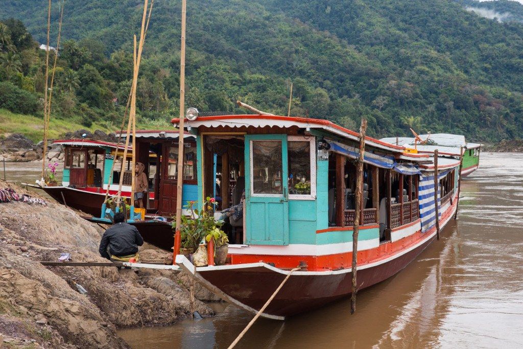 Taking the Slow Boat Down the Mekong River – Earth Trekkers