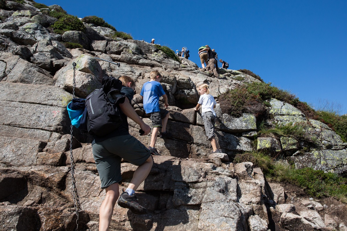 The Kjeragbolten Hike: A Complete Guide | Earth Trekkers