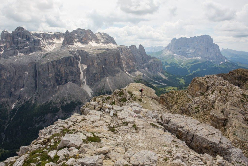 How to Hike the Puez-Odle Altopiano Trail in the Italian Dolomites ...