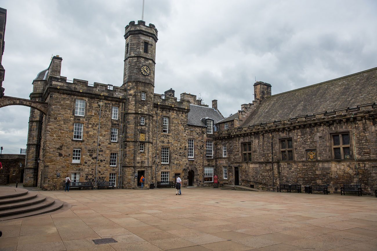 Edinburgh Castle: Things to Know Before You Go | Earth Trekkers