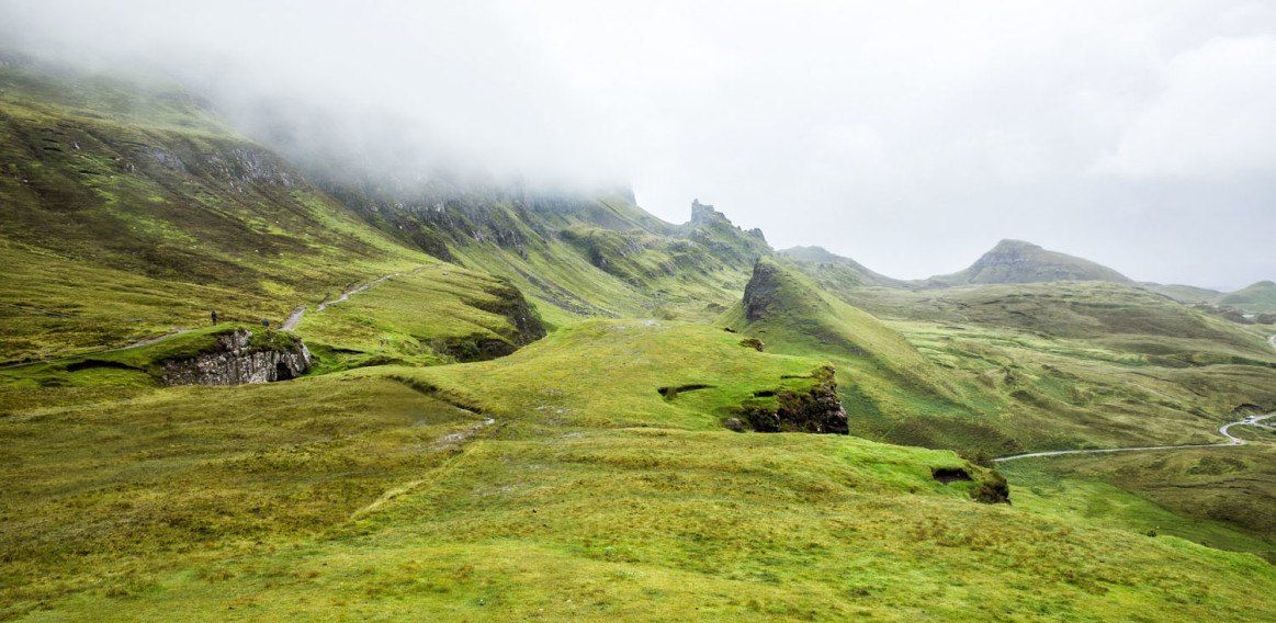 Hiking the Quiraing on the Isle of Skye – Earth Trekkers