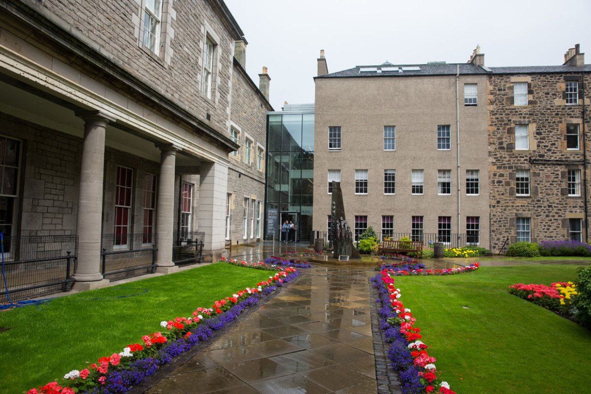 11 Awesome Things to do in Edinburgh with Kids – Earth Trekkers