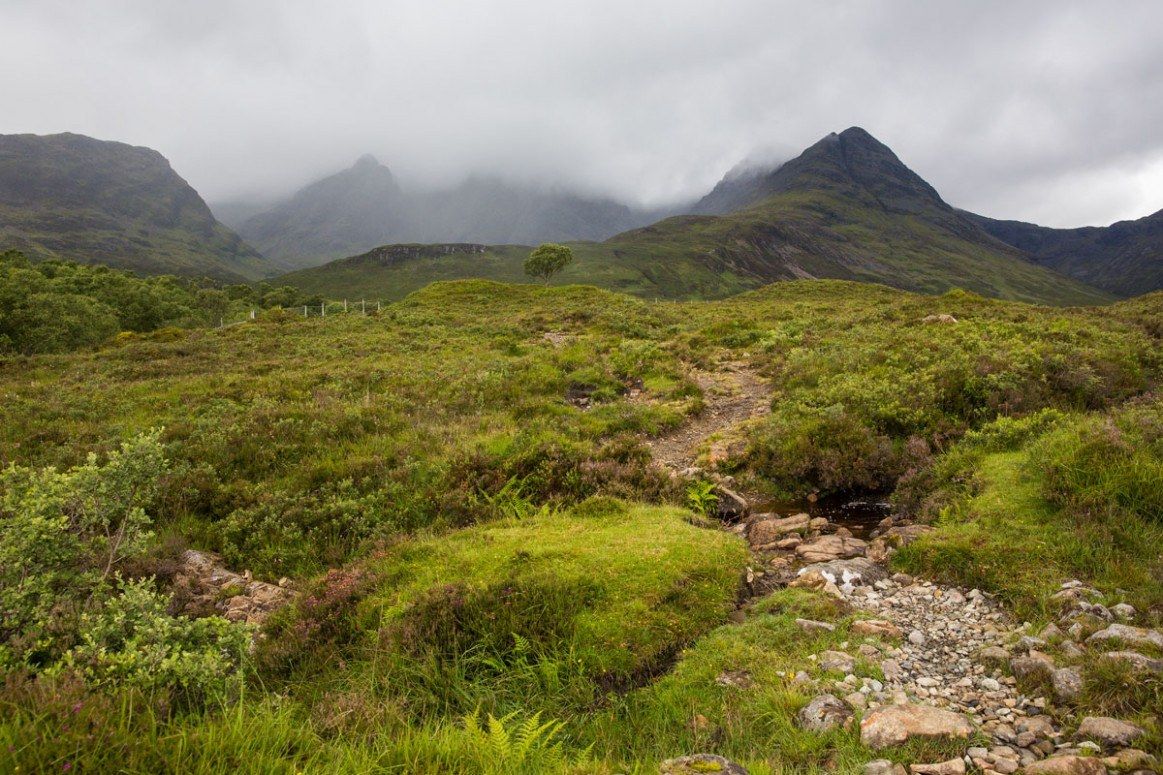 Our Attempt on Bla Bheinn, Scotland – Earth Trekkers