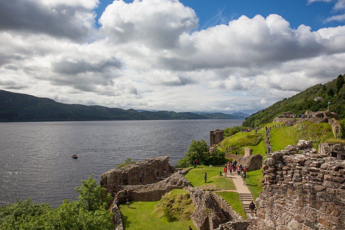 Loch Ness and Urquhart Castle...Are They Worth Visiting? – Earth Trekkers