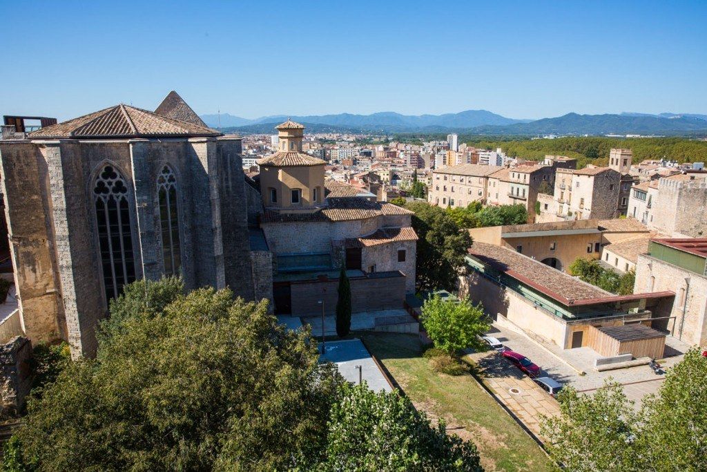 9 Reasons Why You Should Visit Girona, Spain – Earth Trekkers