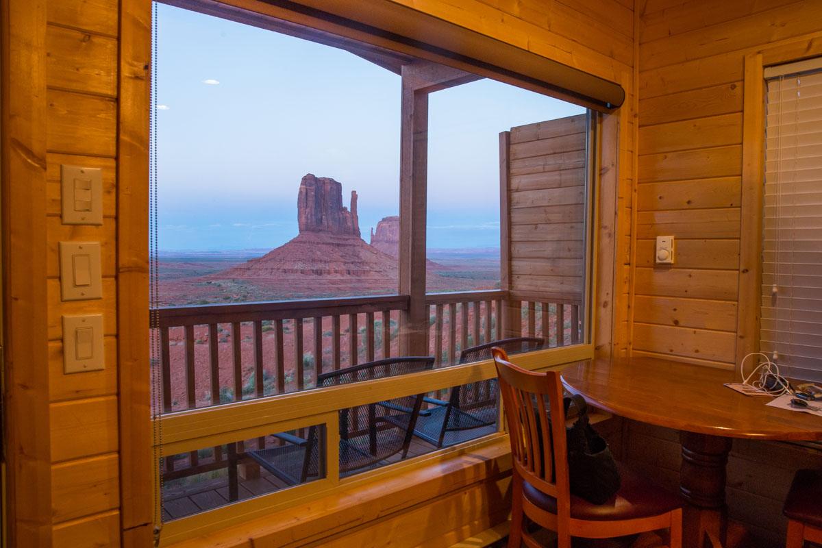 The Ultimate Guide to Monument Valley | Earth Trekkers