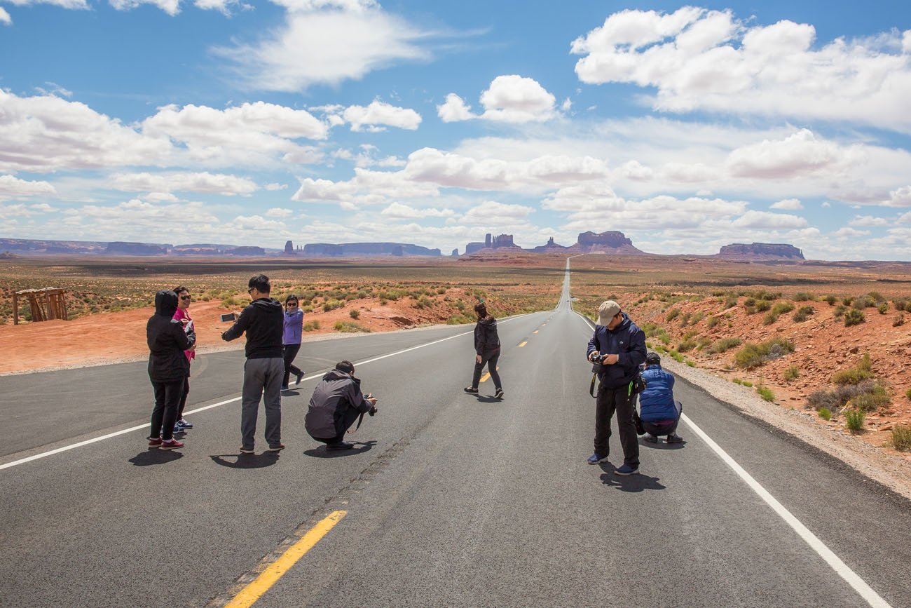 The Ultimate Guide to Monument Valley | Earth Trekkers