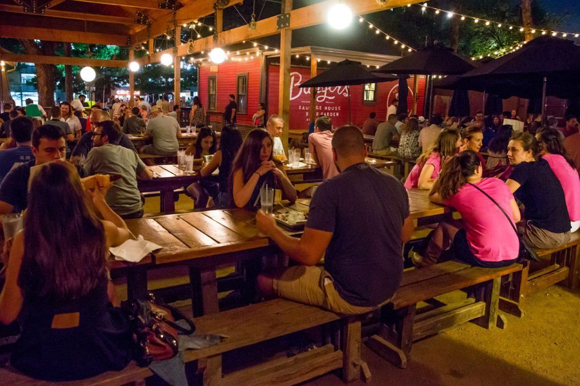 10 Essential Austin Restaurants You Should Try – Earth Trekkers