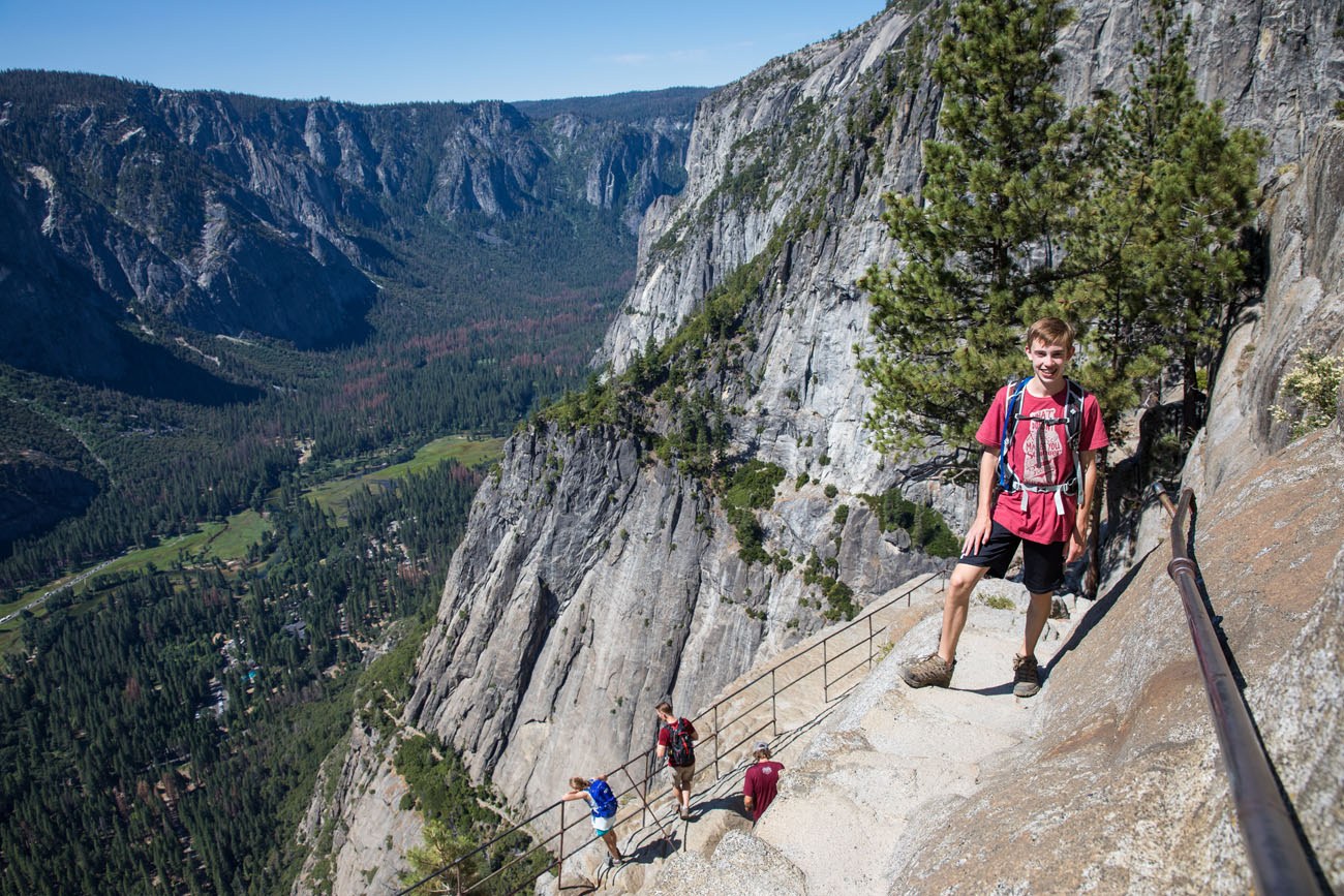 Hiking to Upper Yosemite Falls and Yosemite Point | Earth Trekkers