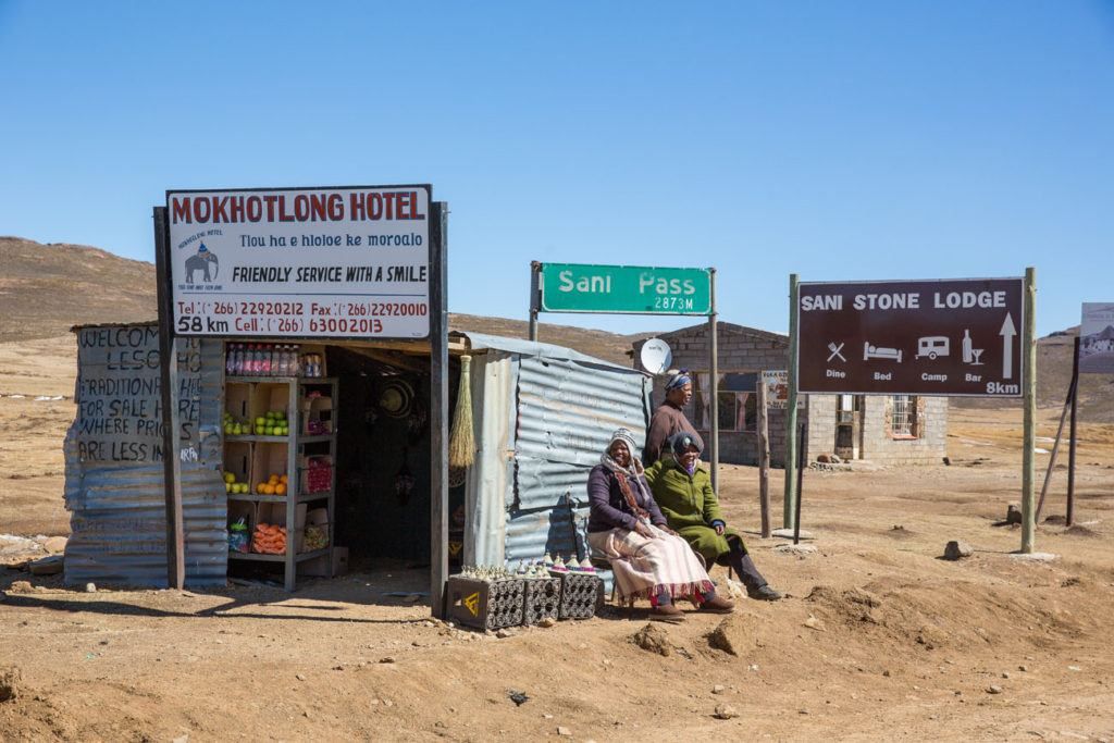 Driving the Sani Pass into Lesotho – Earth Trekkers