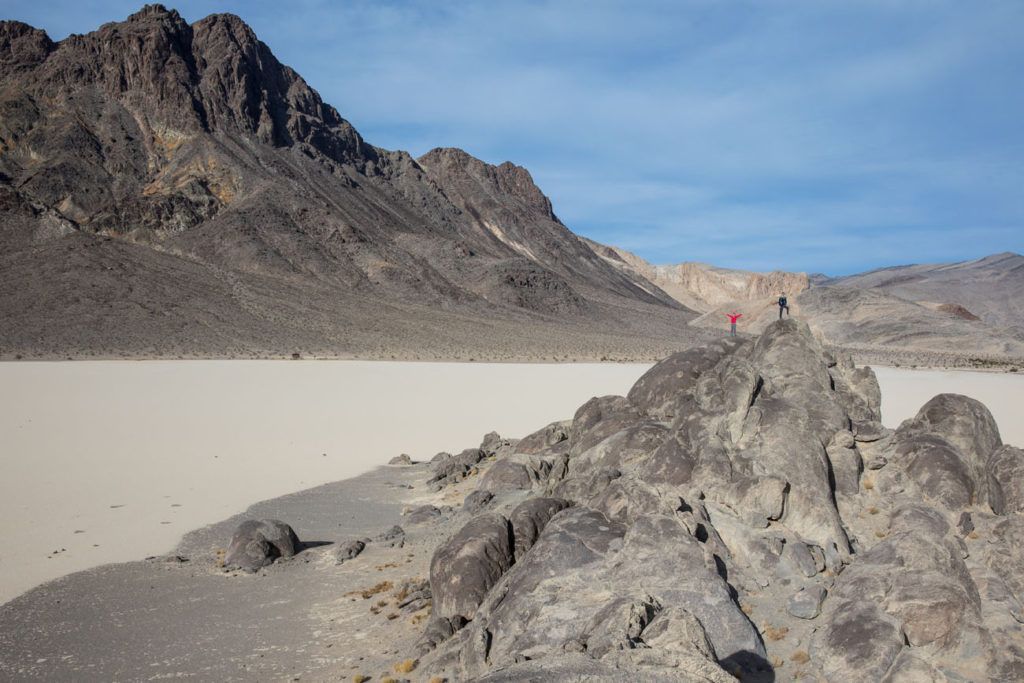 How to Visit Racetrack Playa in Death Valley National Park – Earth Trekkers