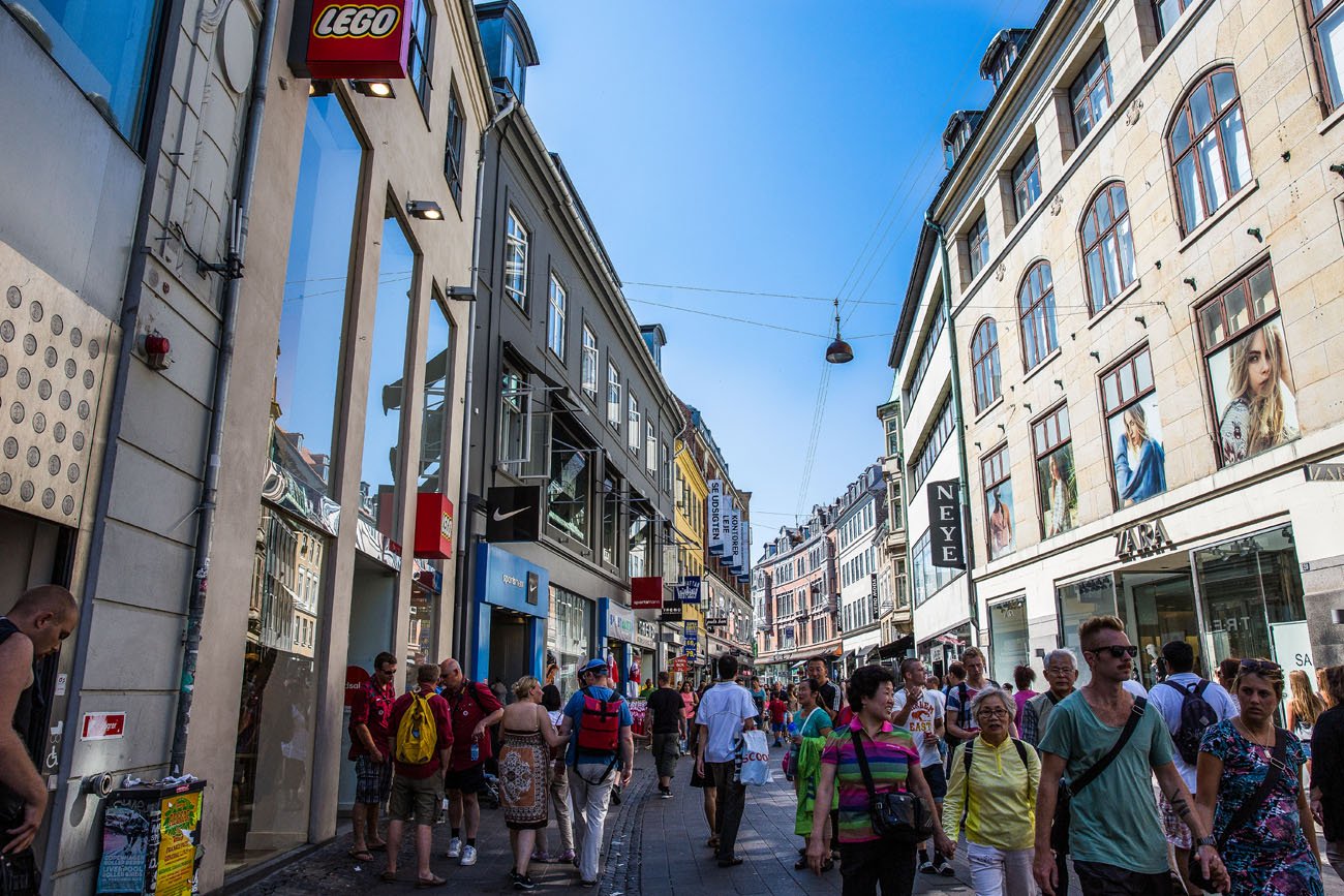 One Perfect Day in Copenhagen, Denmark | Earth Trekkers