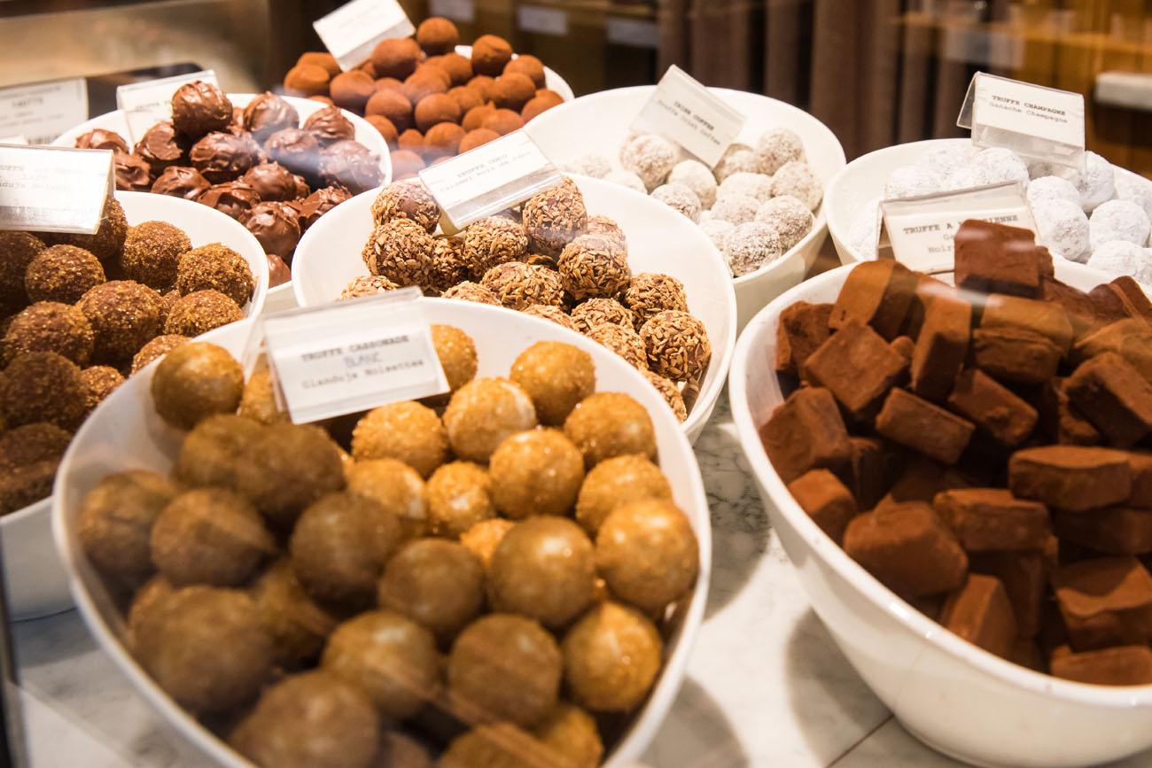 How to do a Brussels Chocolate Tour On Your Own | Earth Trekkers