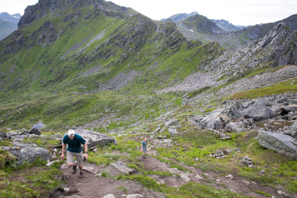How to Hike Svolvaer Fløya & Djevelporten in the Lofoten Islands ...