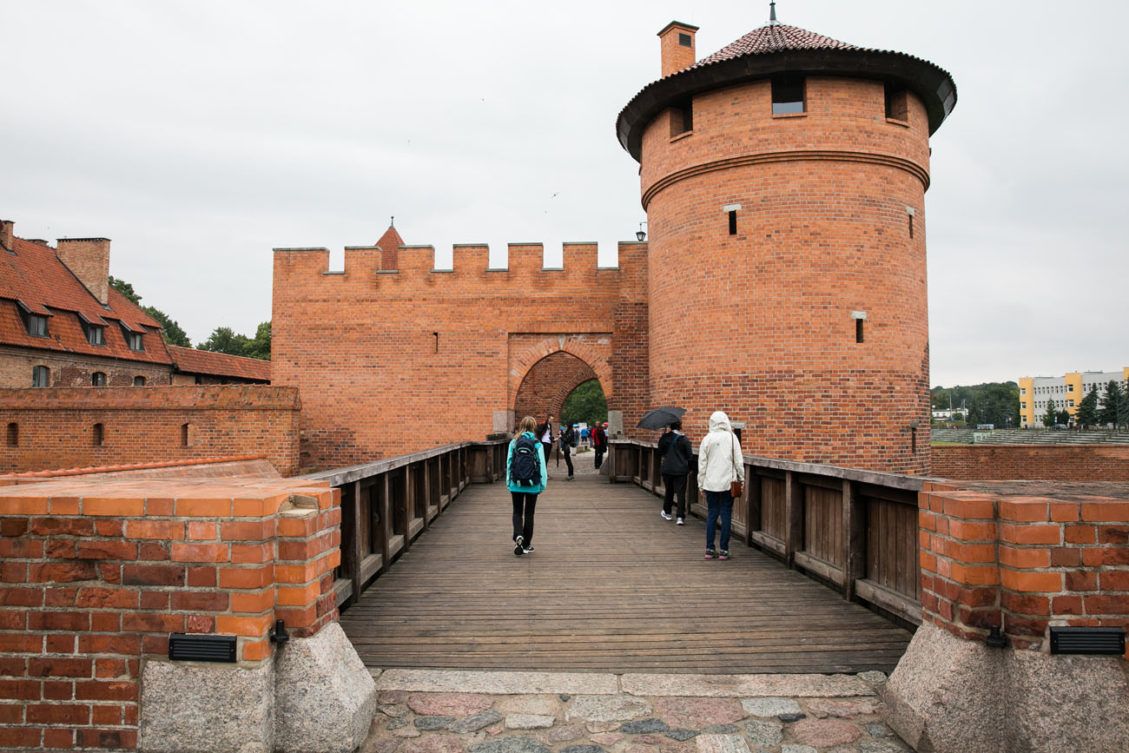 Malbork Castle: Plan the Perfect Day Trip from Gdansk – Earth Trekkers