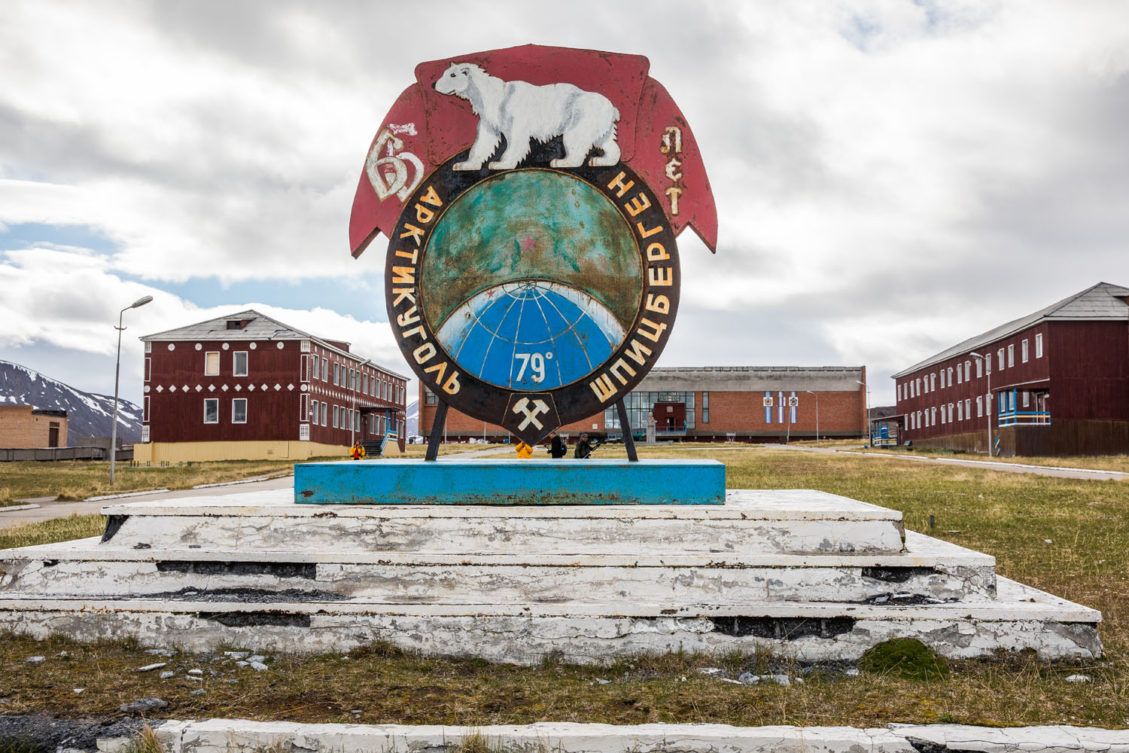 PYRAMIDEN la ciudad soviética fantasma del Ártico. Minidocumental ...