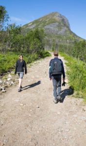 How to Hike Segla, One of Senja’s Most Popular Hikes – Earth Trekkers