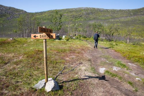 How to Hike Segla, One of Senja’s Most Popular Hikes | Earth Trekkers