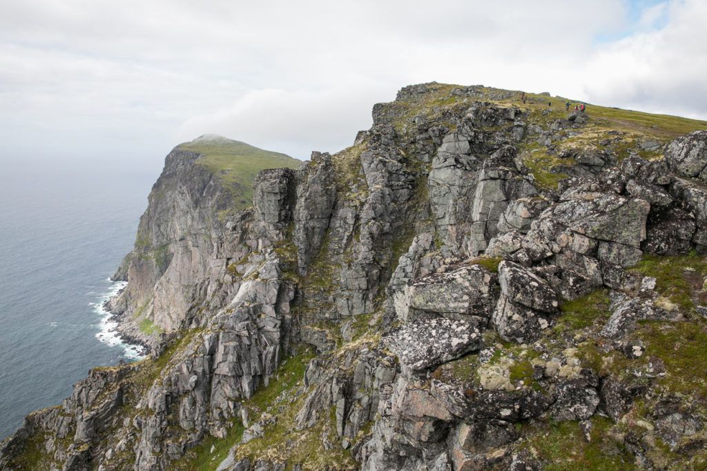 How to Hike Ryten and Enjoy the View over Kvalvika Beach | Earth Trekkers