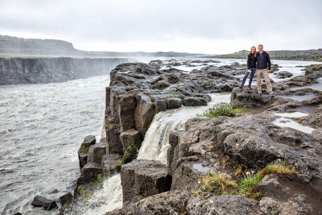 How to Visit Dettifoss and Selfoss Waterfalls in Iceland – Earth Trekkers