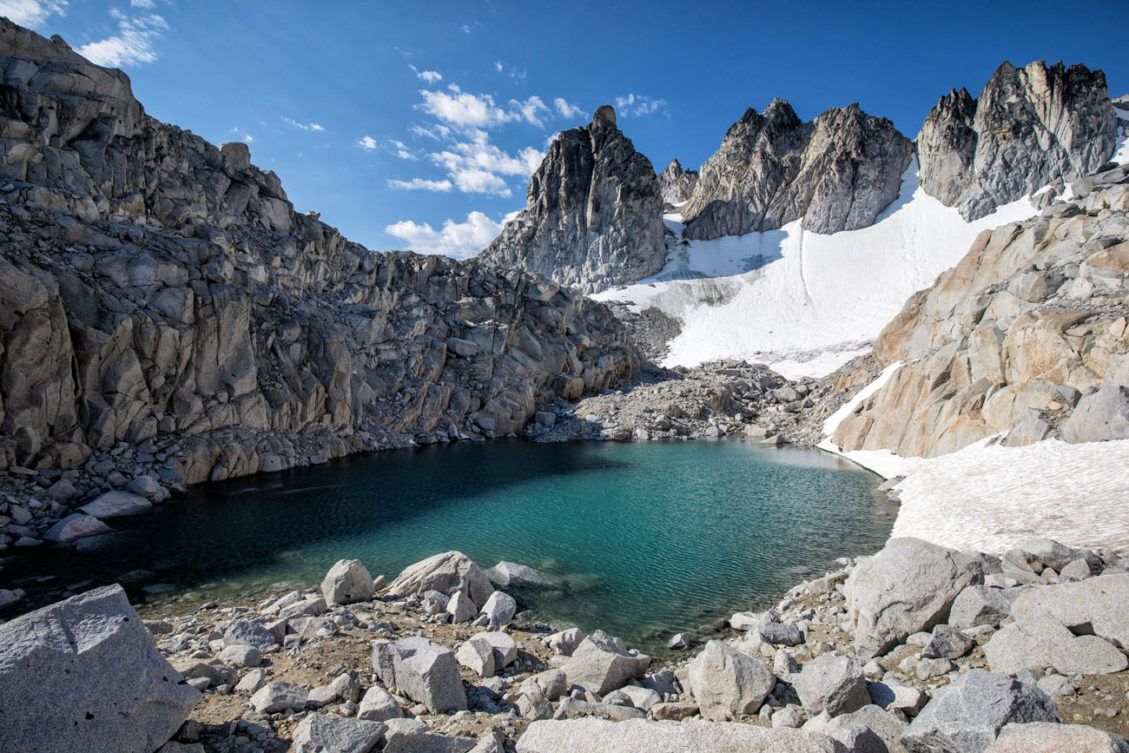 How to Hike the Enchantments in One Day: A Step-By-Step Trail Guide ...