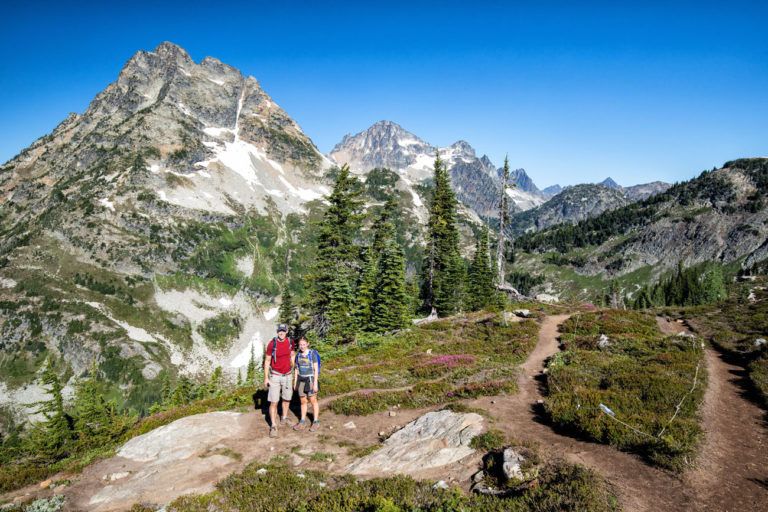 12 Great Hikes in North Cascades National Park – Earth Trekkers