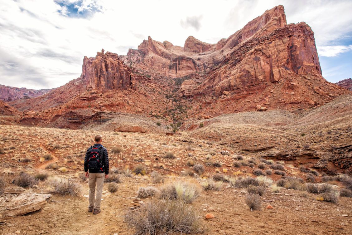 How to Hike the Syncline Loop in Canyonlands National Park – Earth Trekkers