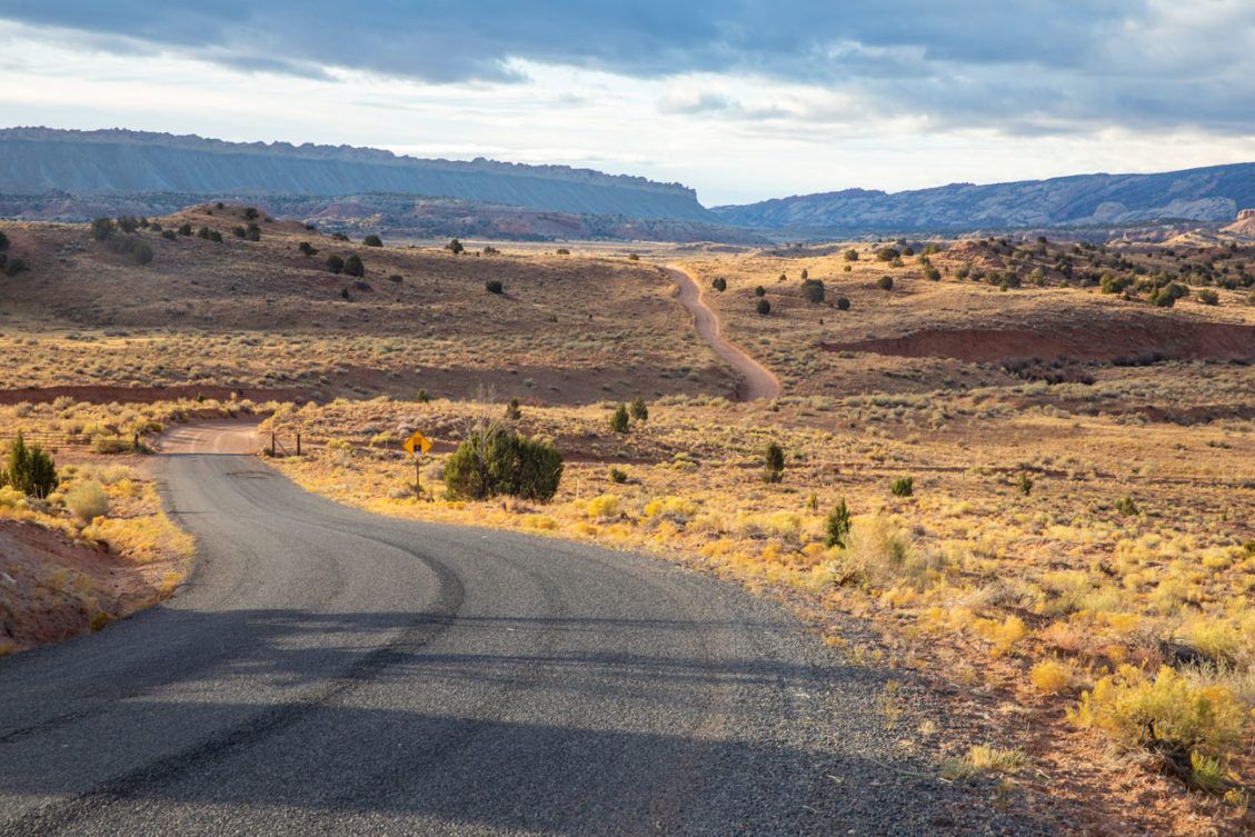 How to Loop the Fold in Capitol Reef National Park – Earth Trekkers