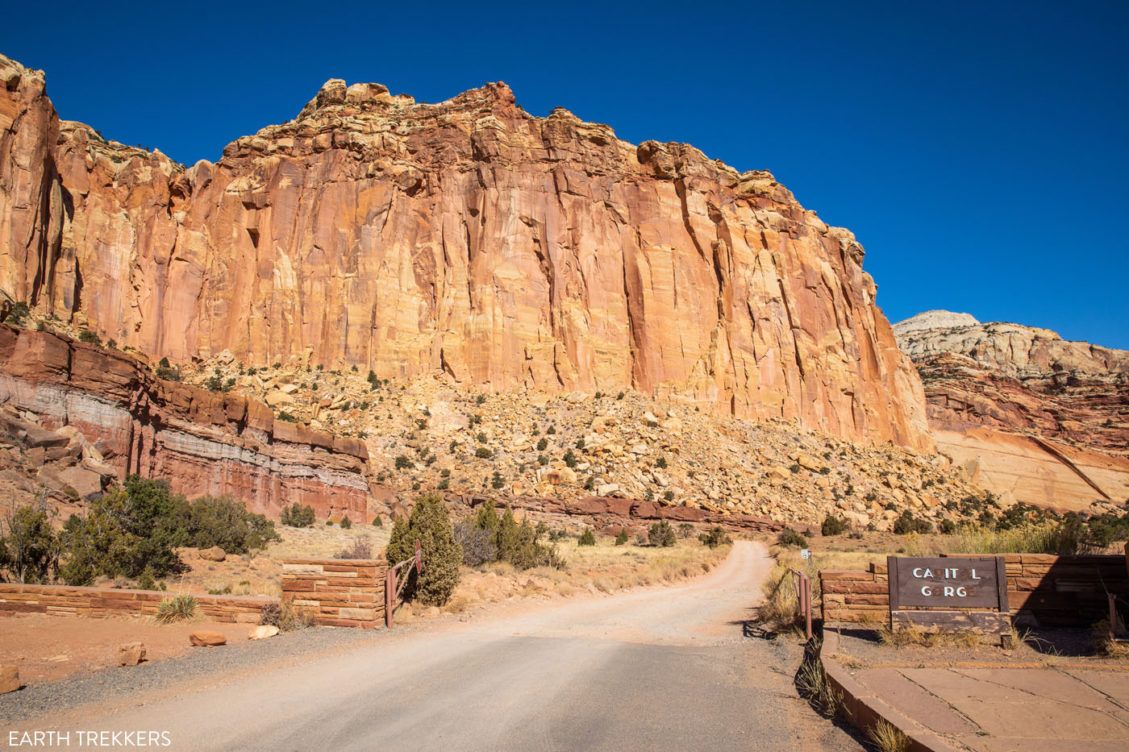 16 Epic Day Hikes in Capitol Reef National Park – Earth Trekkers