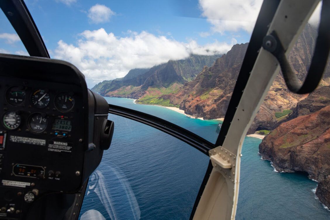 Doors Off Helicopter Tour of Kauai: Everything You Need to Know – Earth ...