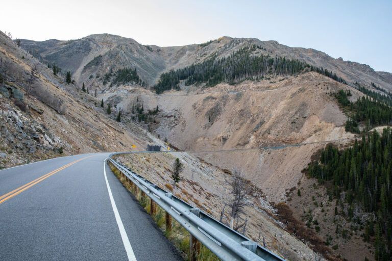 Beartooth Highway: Things to Do, Map, Photos & Travel Tips – Earth Trekkers