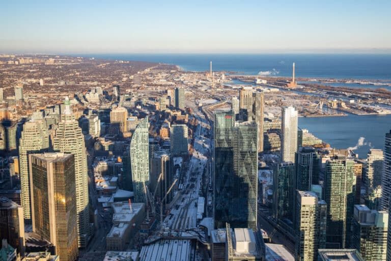 2 Days in Toronto Itinerary: Best Itinerary for First-Time Visitors ...