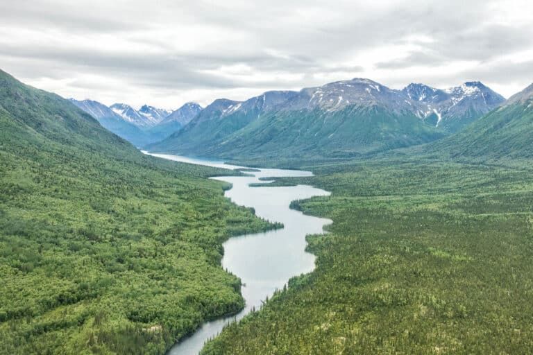 10 Epic Things to Do in Lake Clark National Park – Earth Trekkers